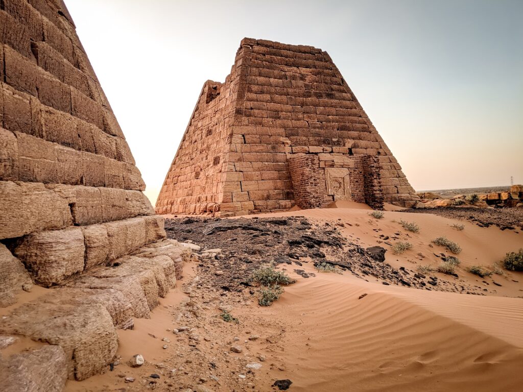 Meroe Pyramids – ICRIC | Islamic Chamber Research and Information Center